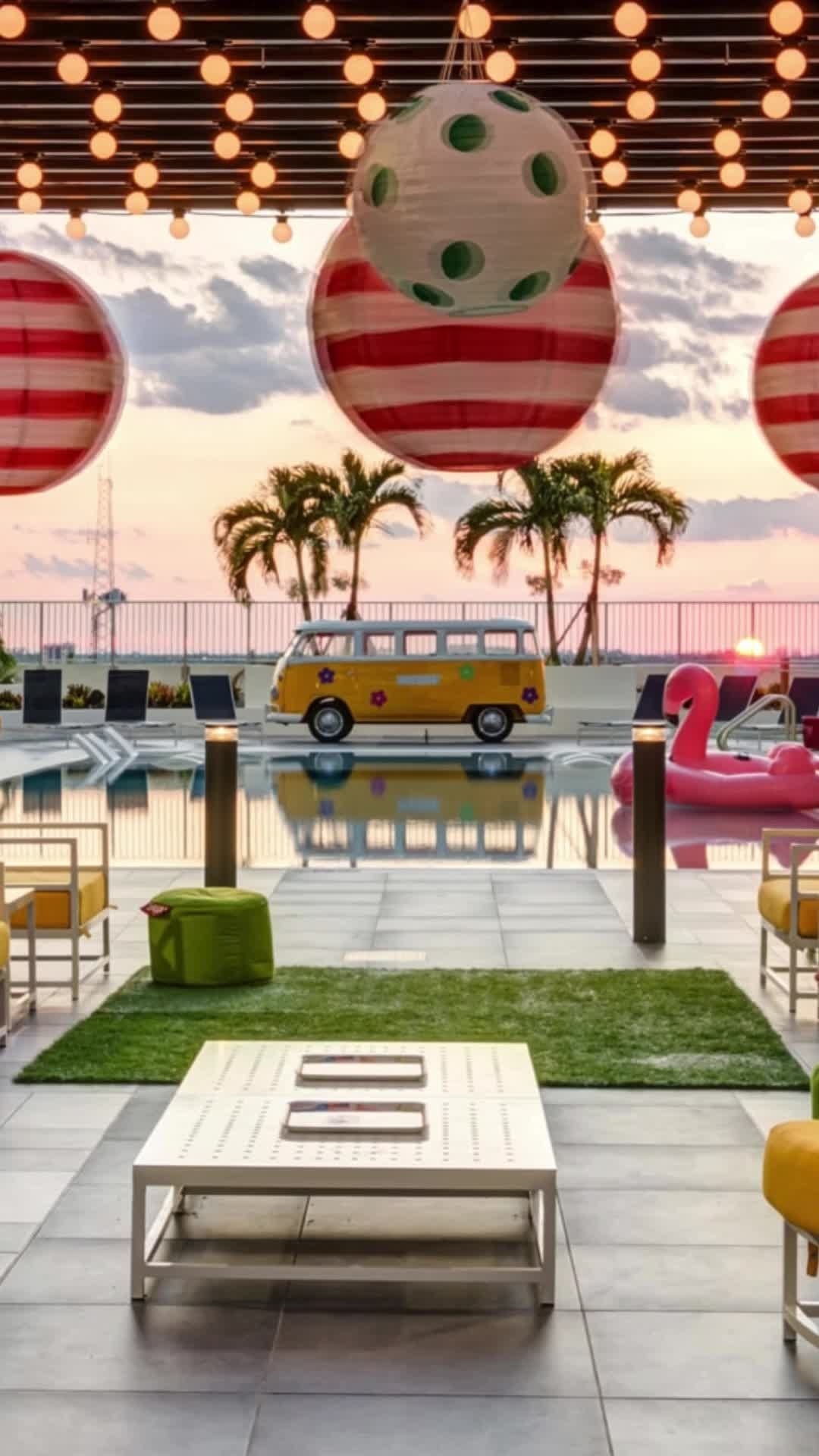 IDENTITY Miami | Miami, FL Student Apartments near FIU