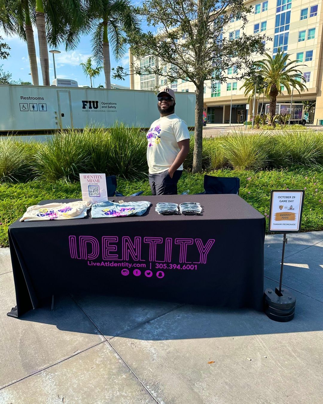 IDENTITY Miami | Miami, FL Student Apartments near FIU