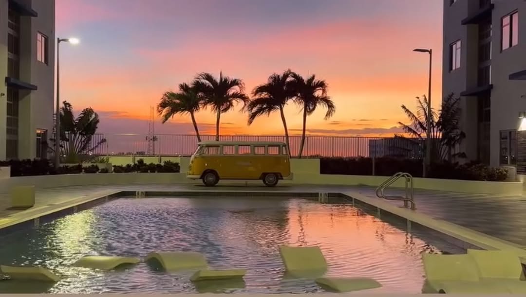 IDENTITY Miami | Miami, FL Student Apartments near FIU