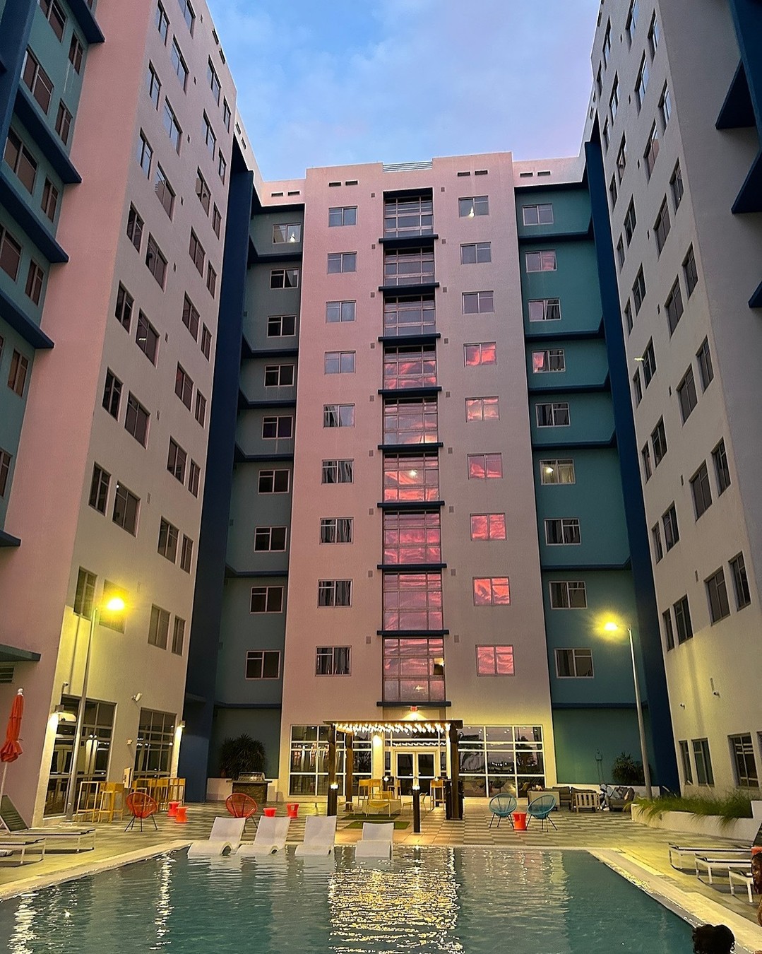 IDENTITY Miami | Miami, FL Student Apartments near FIU