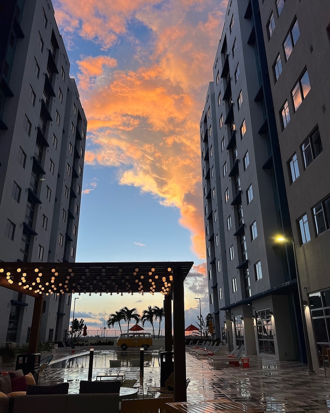 IDENTITY Miami | Miami, FL Student Apartments near FIU