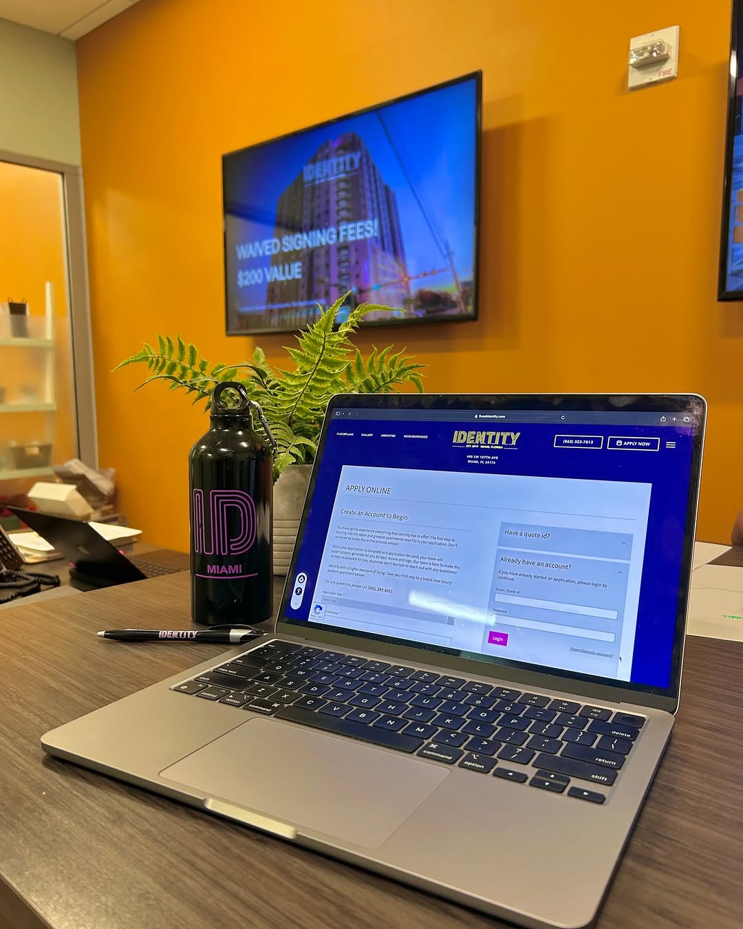 IDENTITY Miami | Miami, FL Student Apartments near FIU